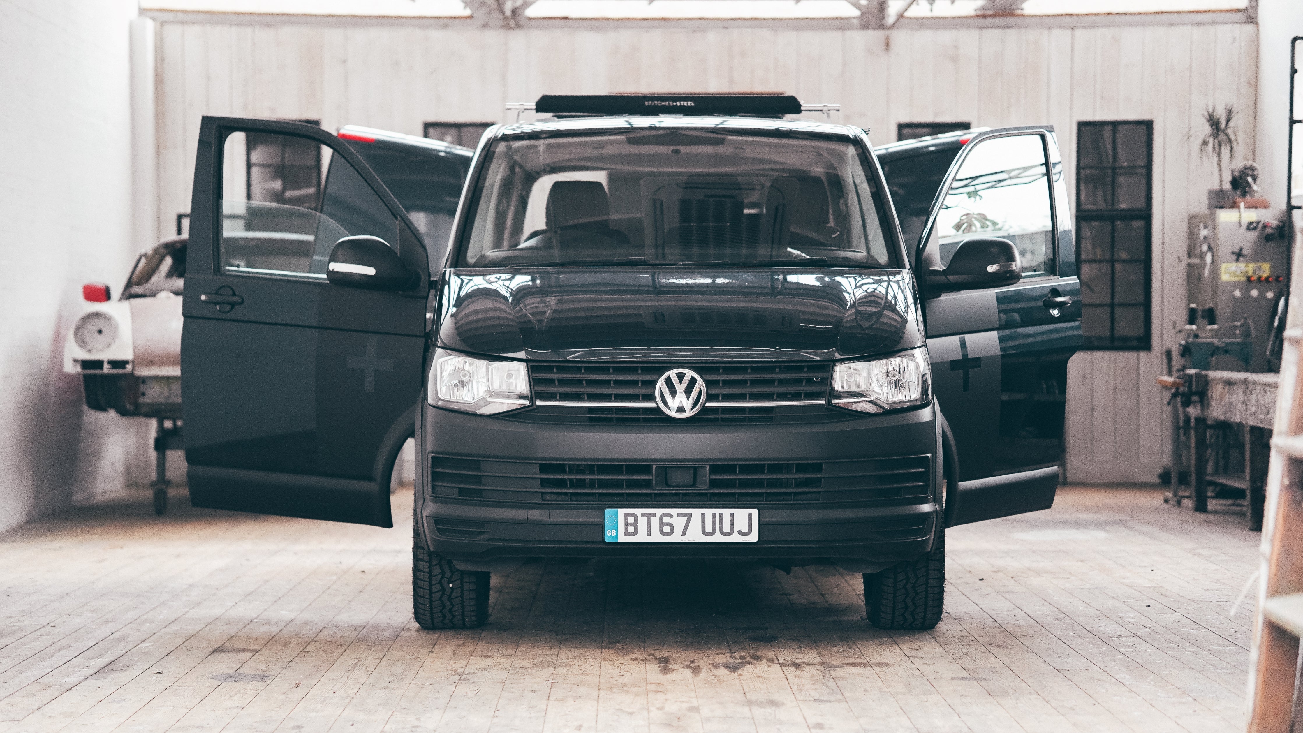 Custom Haus Special 00180 – STITCHES + STEEL