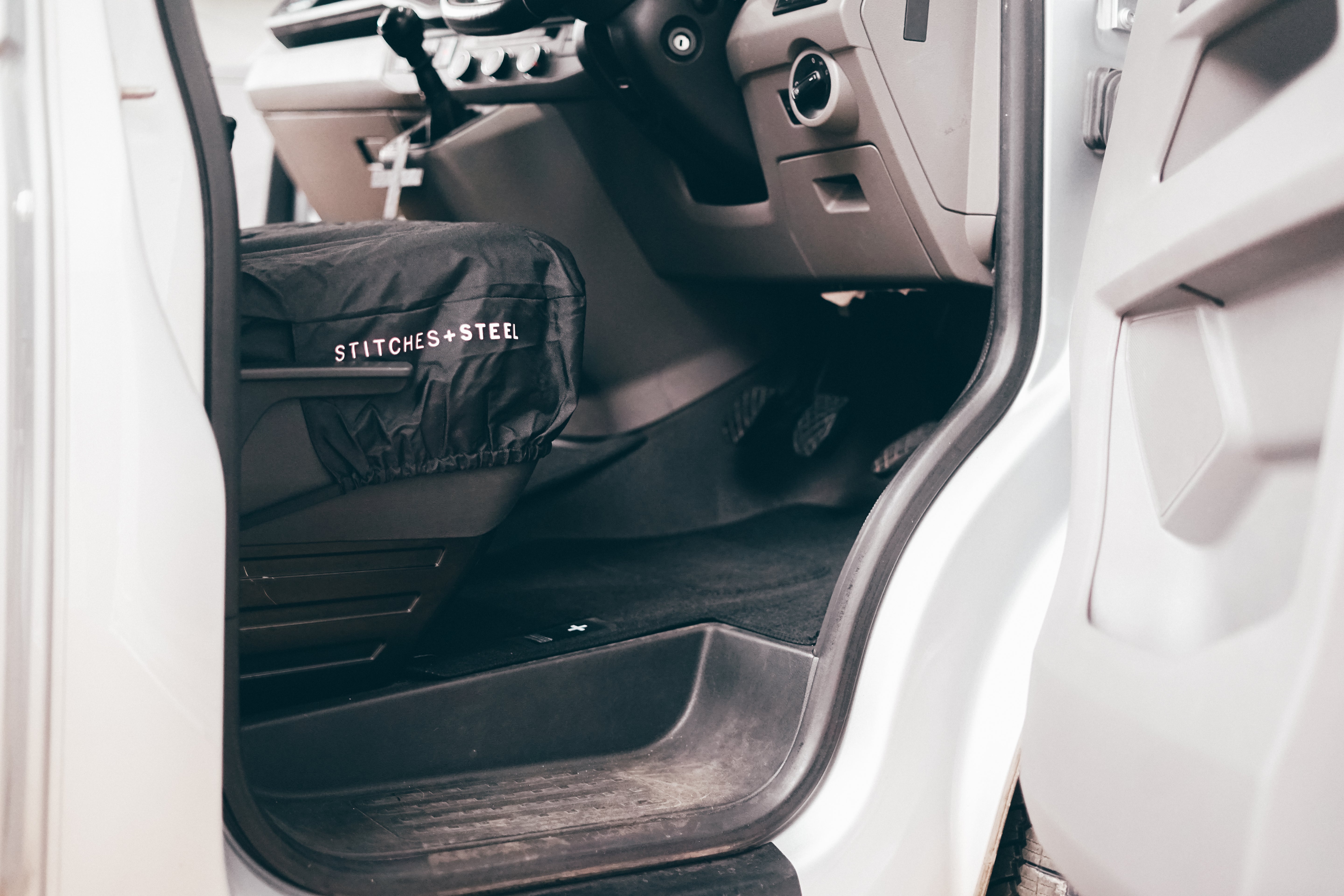 Custom Haus Special 00190 – STITCHES + STEEL