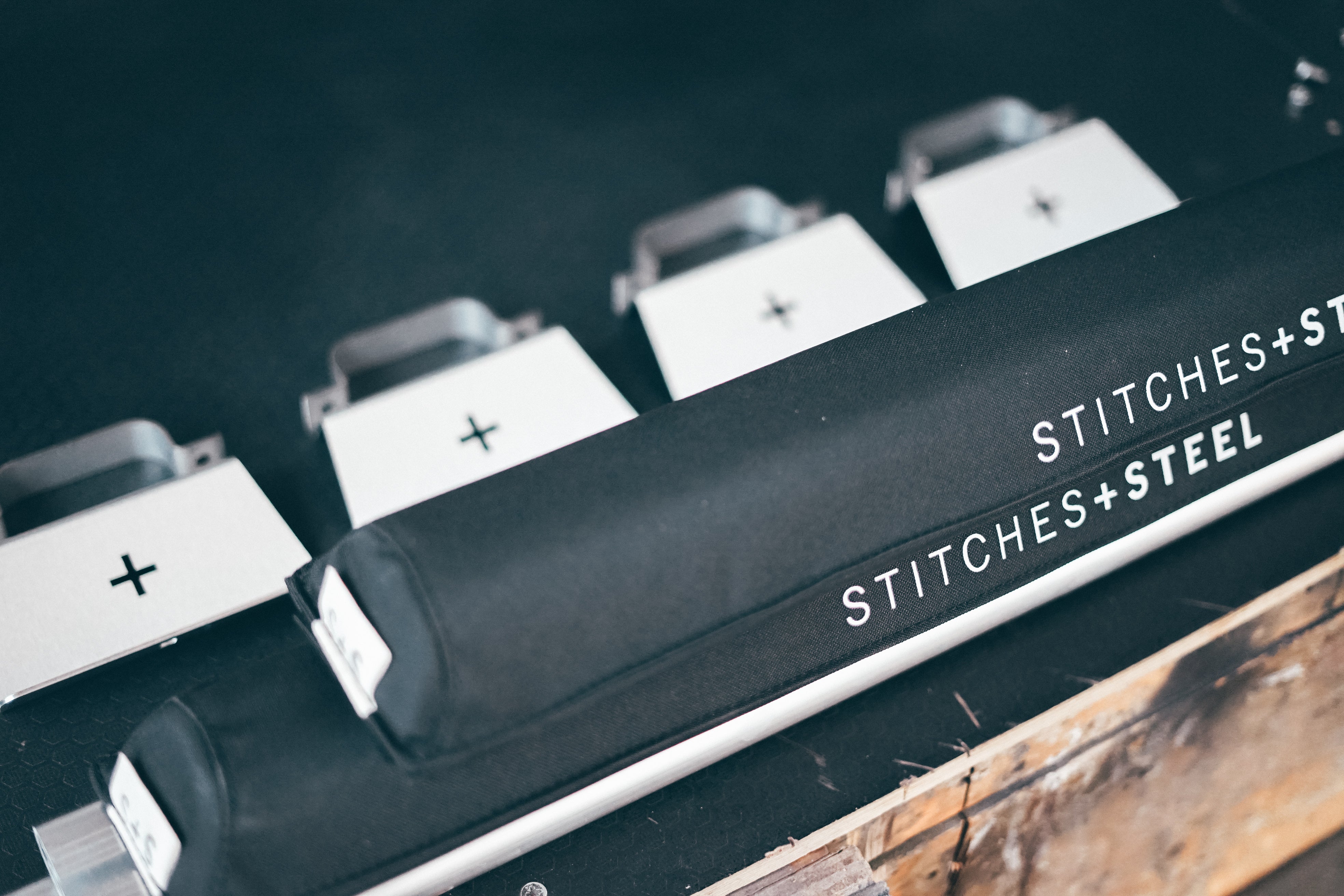 VW Transporter Roof Bar & Pad Set – STITCHES + STEEL